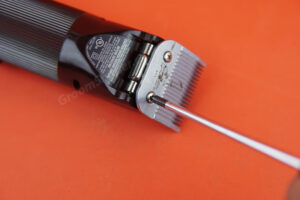 How to Sharpen Hair Clippers Blades? 8 Methods You Can Try Now!